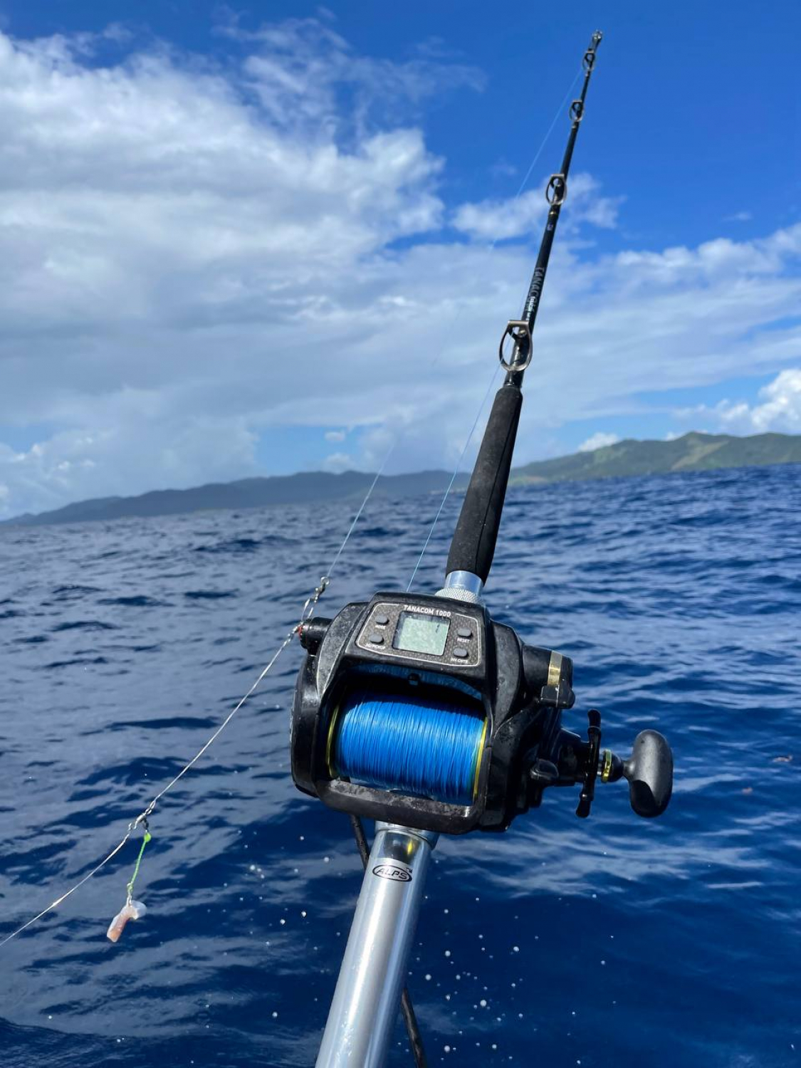 Daiwa Tanacom 1000 / TNB56HF-DDL Deep Drop Combo - TackleDirect